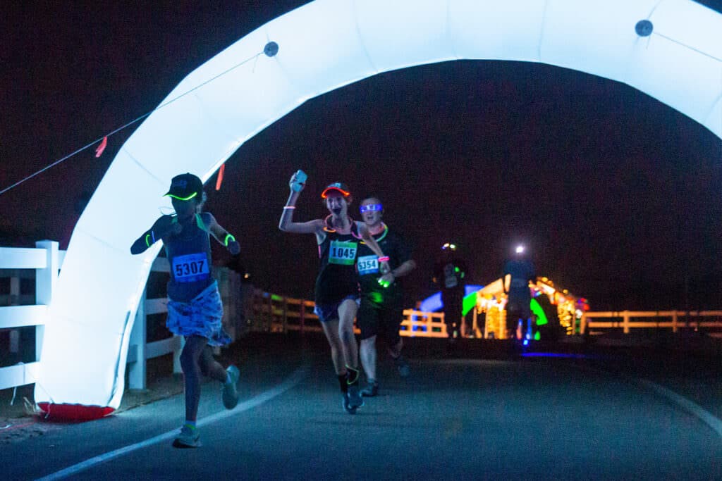 Photos - Be The Light 5K